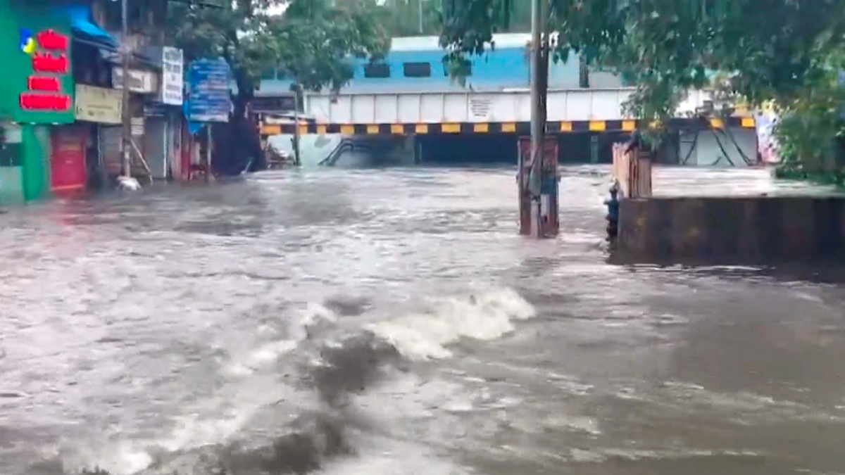 Pune Flood Threat: Intense rain and excessive dam water prompt warnings, Army deployed for ...