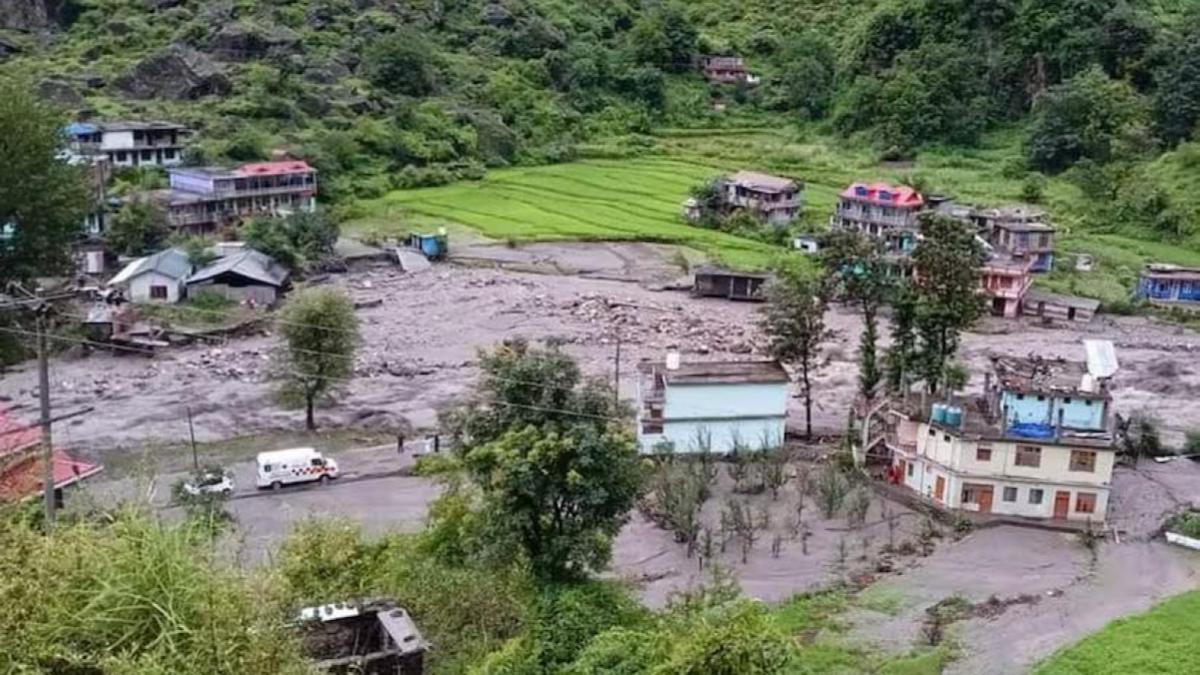 Himachal rains: Heavy downpour causes landslides, flash floods; over 280 roads blocked - India ...