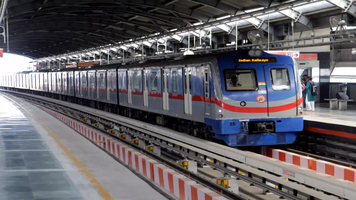 Kolkata Metro releases revised train schedule for I-Day, reduce ...