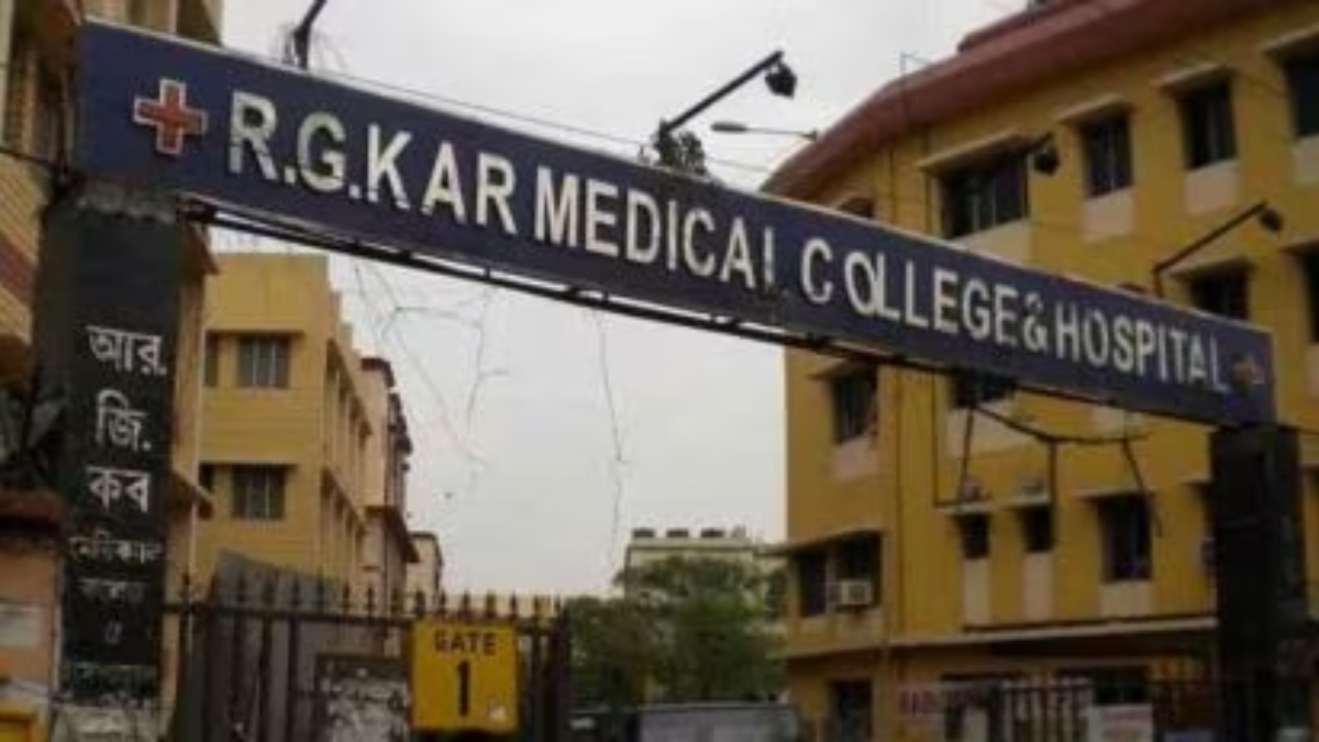 '17 women remain': Hostels at RG Kar hospital wear deserted look as resident doctors leave ...