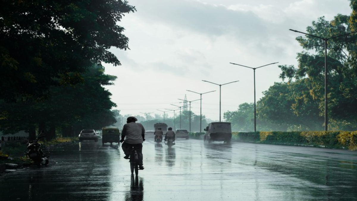 Weather Update: Delhi forecasts moderate to heavy rain until August 16; IMD issues orange alert ...