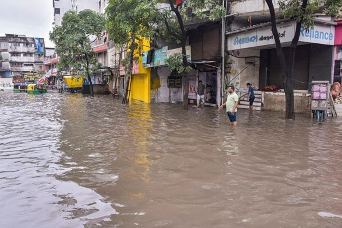 Gujarat floods claim over 35 lives, 17,800 people evacuated from flood-affected areas - See ...