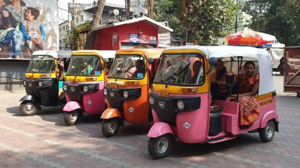 Maharashtra govt to launch 'Pink E-Rickshaw' scheme in Pune - How will ...