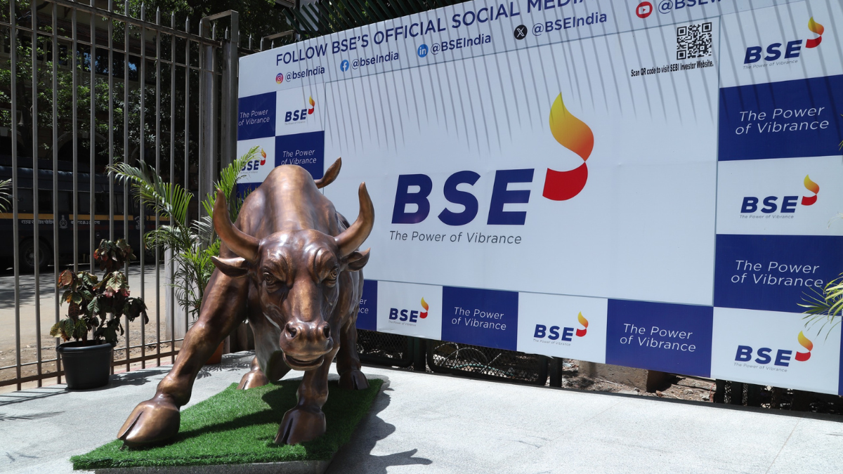 Stock Market Highlight: Markets end lower! Nifty at 25,200, Sensex down 170 points; Bank Nifty ...