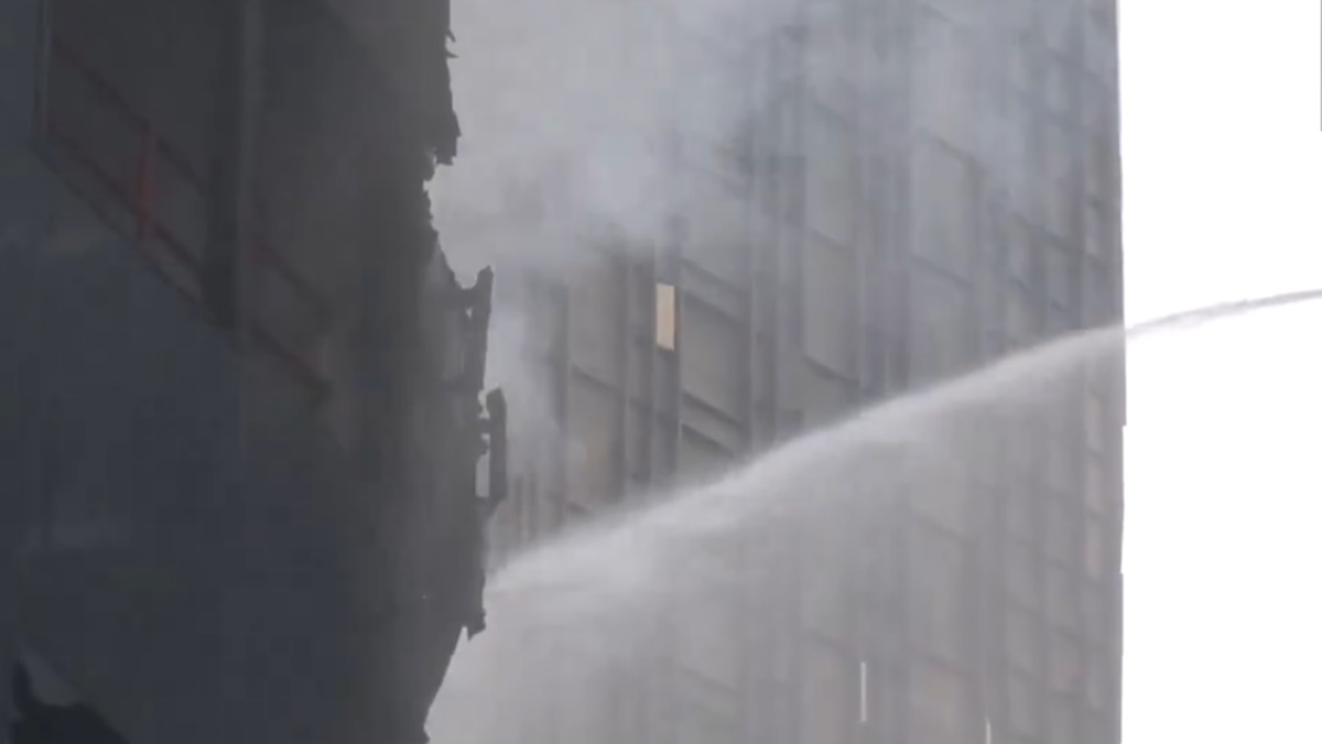 Major fire breaks out at Mumbai's Times Tower, 9 fire tenders on spot ...