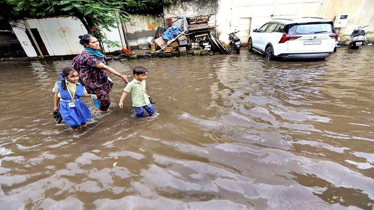 Weather Forecast: IMD issues red alert for Madhya Pradesh, heavy rainfall likely in multiple ...