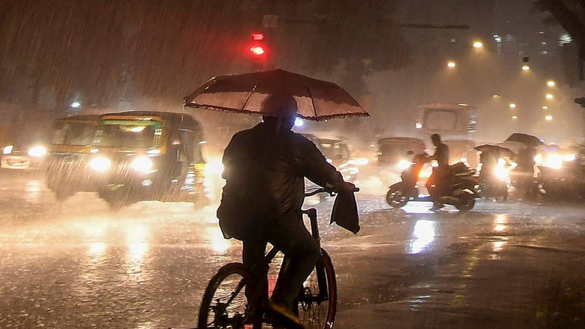 Rainfall Update: IMD issues red alert for 6 states; isolated heavy ...