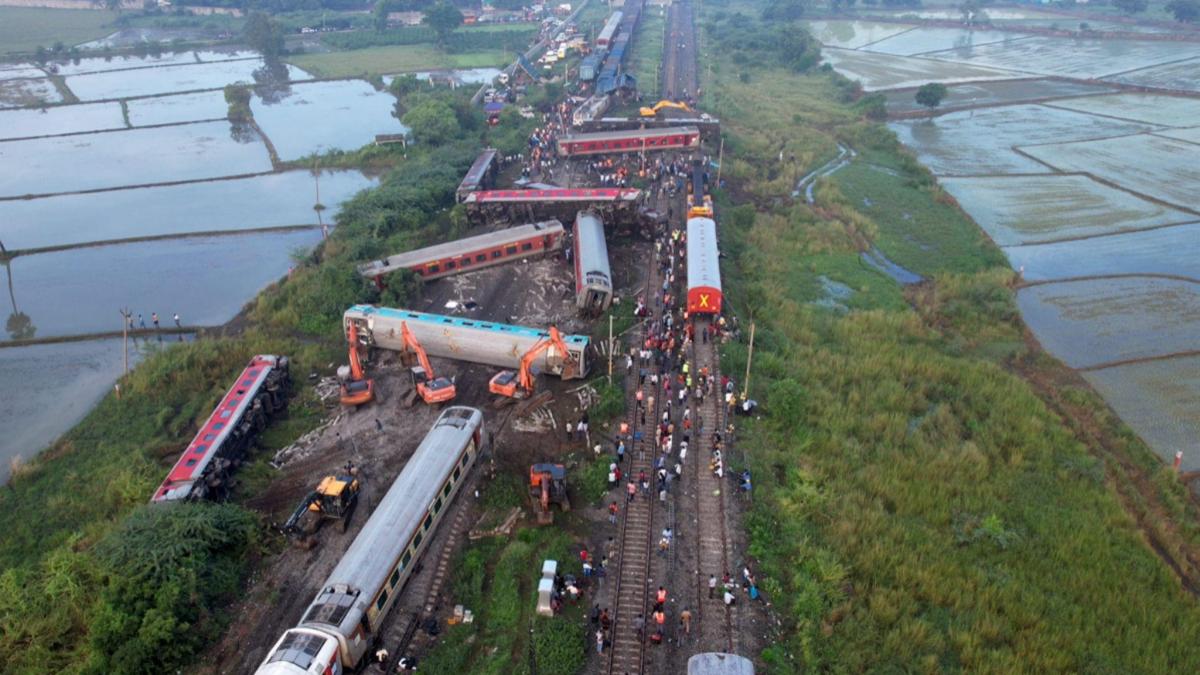 Mysuru-Darbhanga Bagmati Express accident: Rail Safety probe begins as sabotage concerns emerge ...