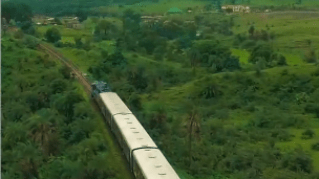 Indian Railways Patalpani-Kalakund Heritage Train showcases nature's ...