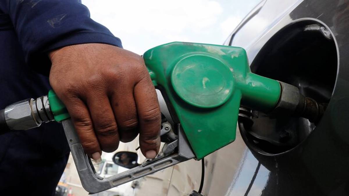 Petrol, Diesel Price Today 17 October 2024 in Noida, Mumbai, Raipur and Bhubaneswar ...