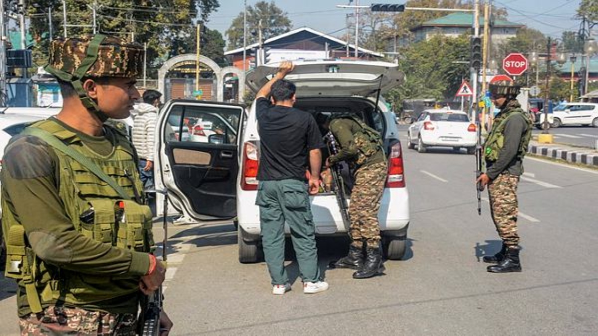 Jammu and Kashmir: Encounter underway between security forces and terrorists along LOC in ...