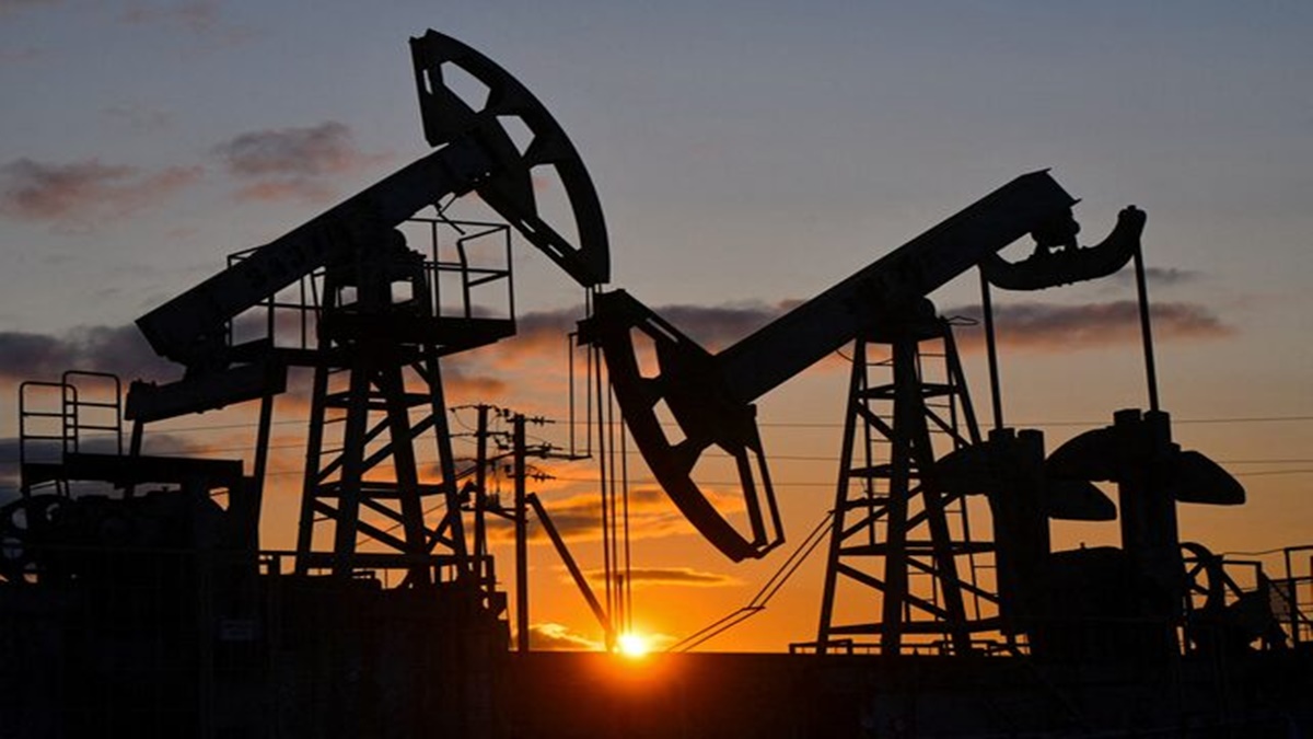 Oil prices up over 3 per cent as West Asia tensions escalate - Market ...