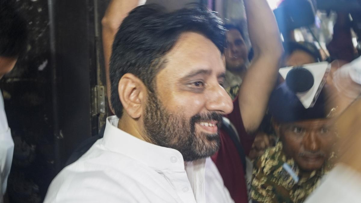 Delhi court orders release of AAP MLA Amanatullah Khan in Waqf Board case - India News | The ...