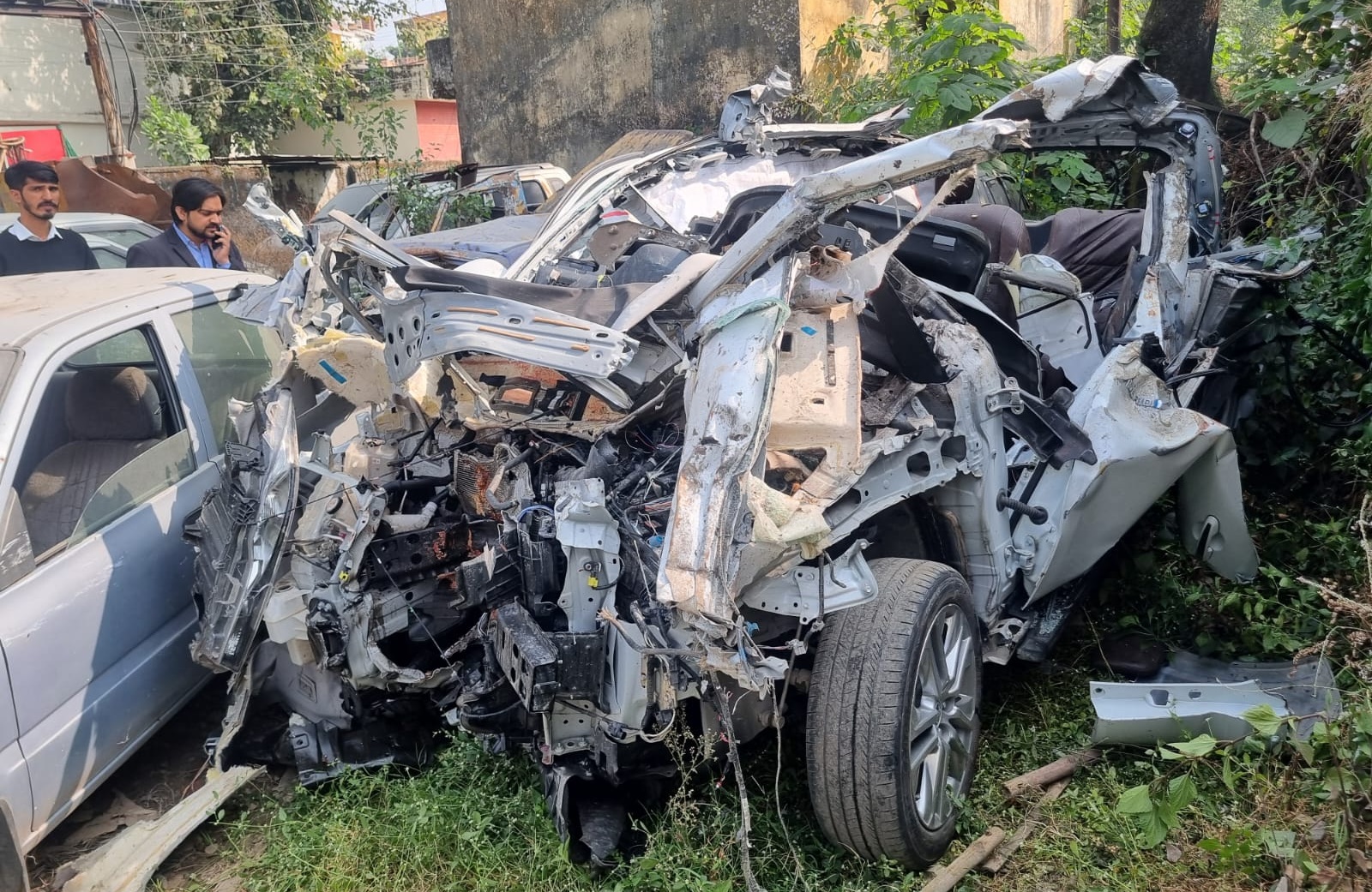 6 students killed, 1 injured in Dehradun after speeding car crashes into truck - India News ...