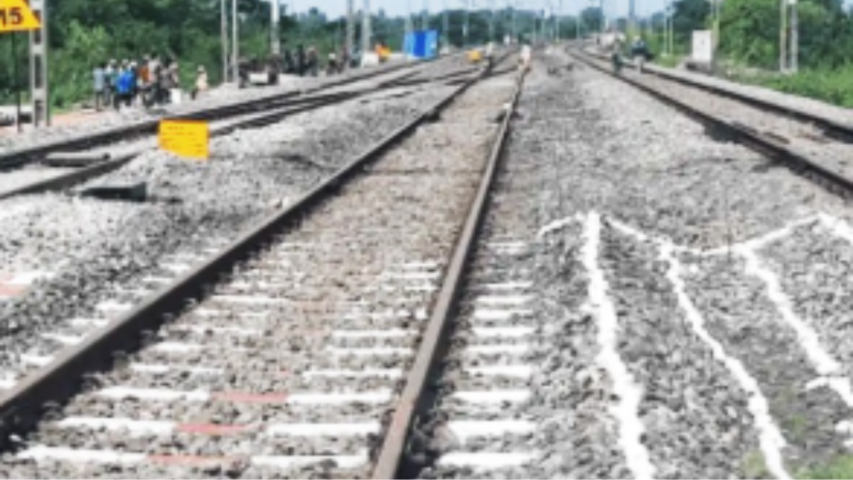 Indian Railways: Manikpur-Iradatganj 3rd rail line project to cut ...