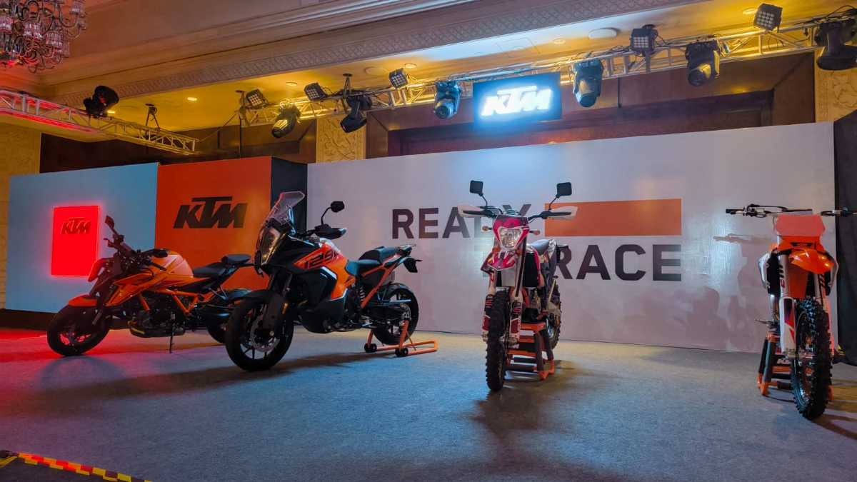 KTM launches its big bikes in India — KTM 1390 Super Duke R to potent ...