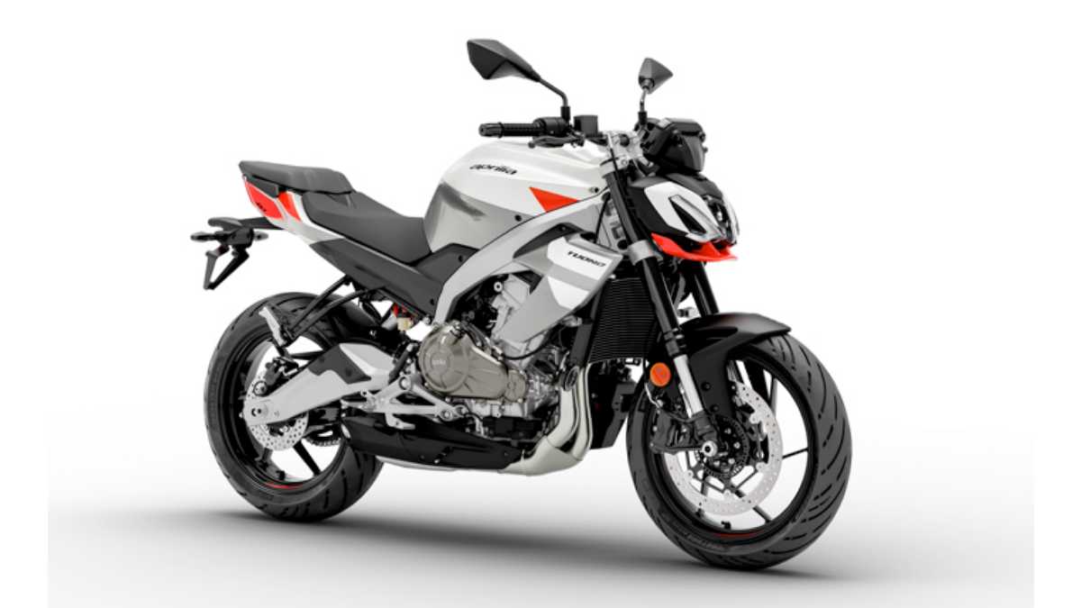 Aprilia Tuono 457 vs RS 457 — Differences and similarities explained ...