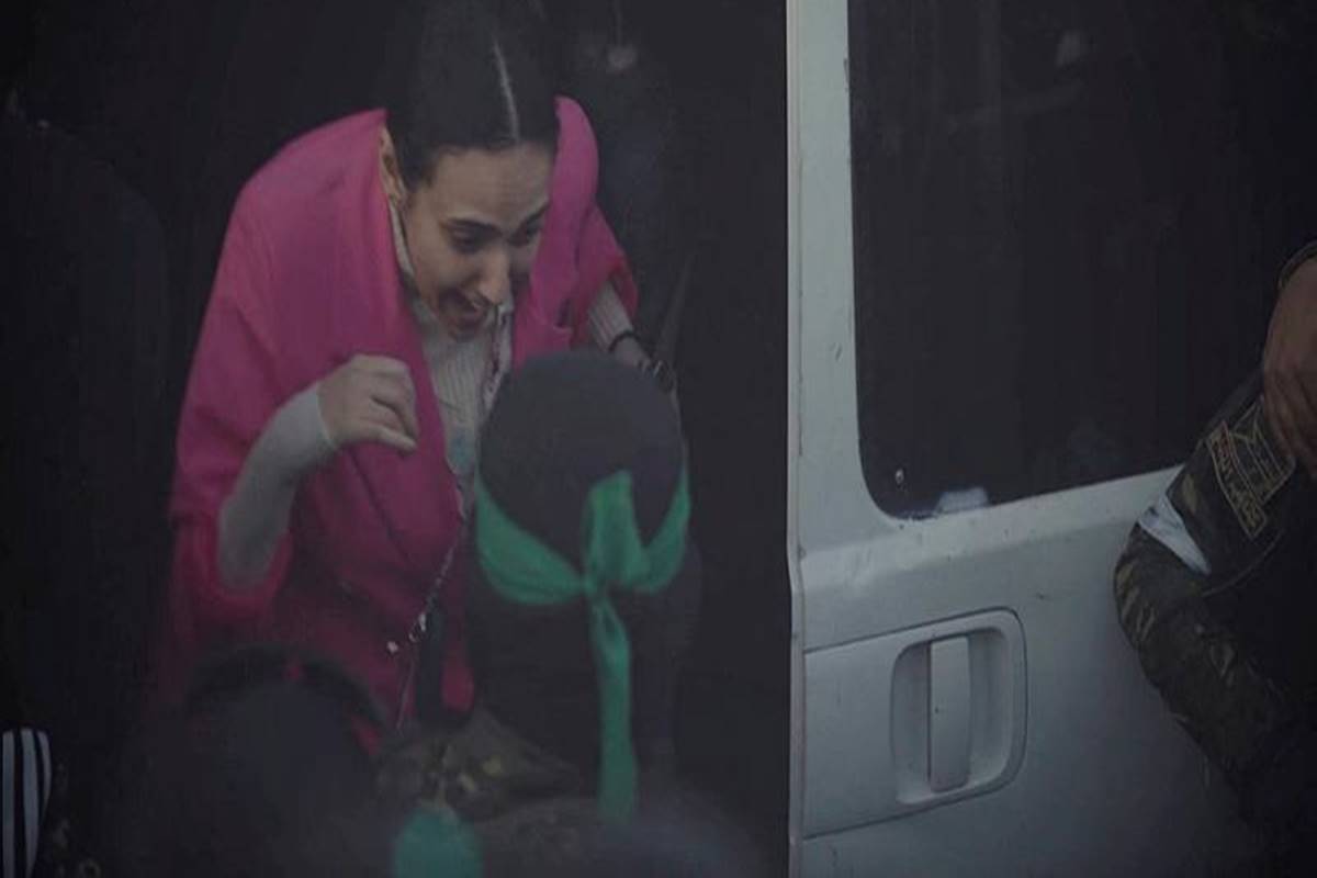 Ceasefire in Gaza: Emotional reunion for Israeli hostages and Palestinian prisoners | See Pics ...