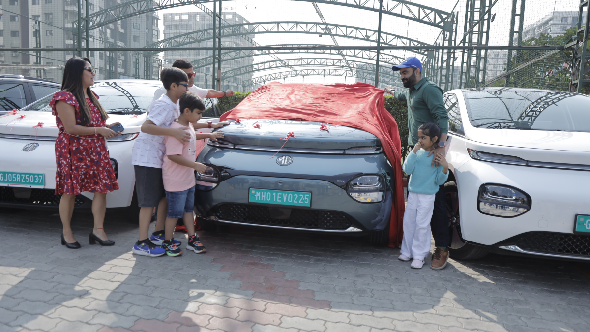MG Motor delivers 101 units of Windsor in Surat - Car News | The ...