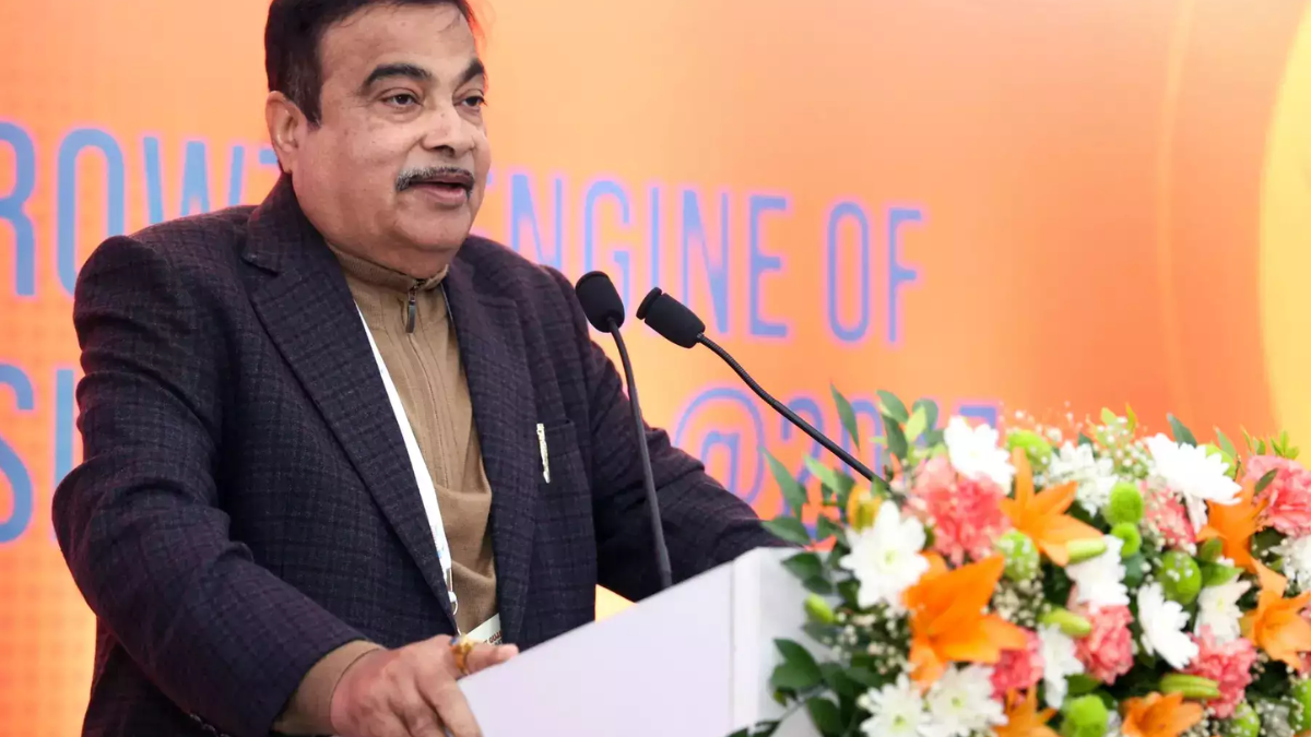 Nitin Gadkari’s plan: Rs 1 lakh crore infrastructure boost to rebuild, revamp, and clean Delhi ...
