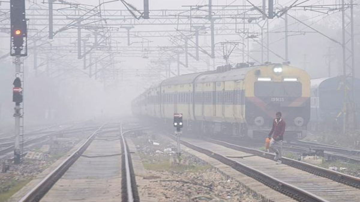 Indian Railways train delay update: 26 Delhi-bound trains delayed due to very dense fog - Check ...