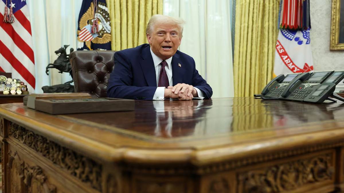 Trump signs order to declassify files on JFK, MLK assassinations ...