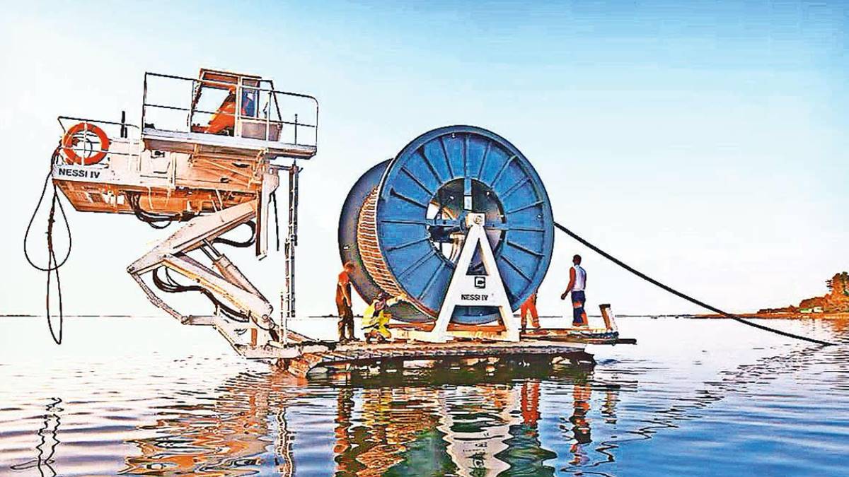 Undersea Cables| A turbo boost to internet capacity - Infrastructure ...