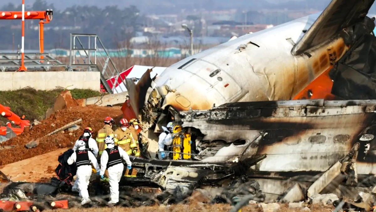 Jeju Air Crash Rekindles Concerns Over Boeing 737-800 Safety Standards - Airlines/Aviation News ...
