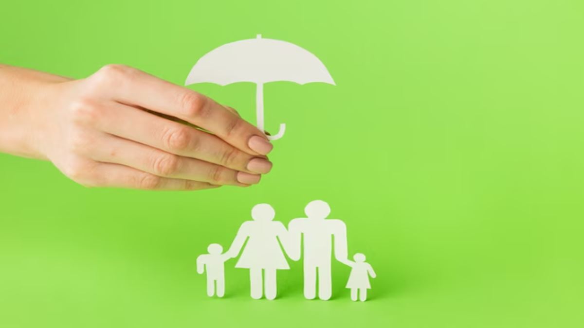 HDFC Life unveils Click 2 Achieve Par Advantage for secure financial ...