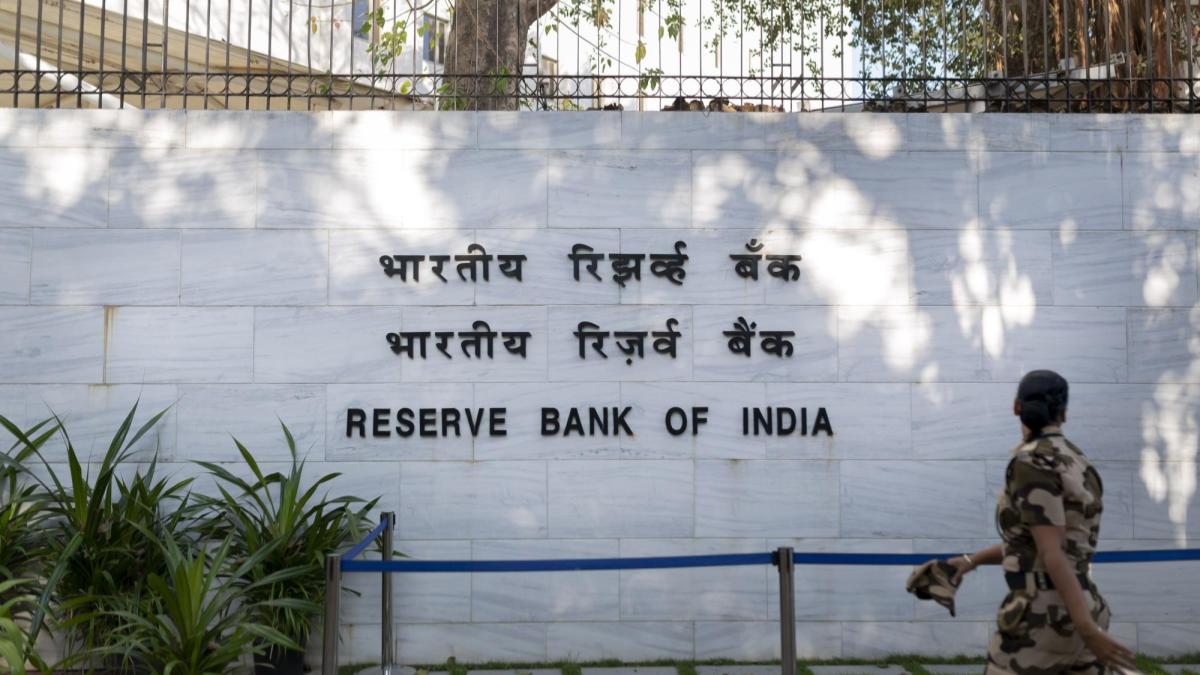 RBI proposes scrapping foreclosure charges on floating rate loans for individuals and MSEs ...
