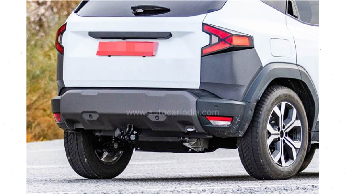 Renault Duster AWD spied with electric rear axle - Car News | The ...