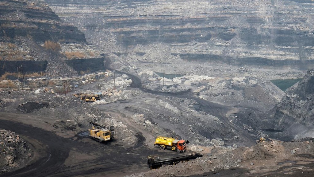 Centre puts 25 coal mines on the block - Industry News | The Financial ...