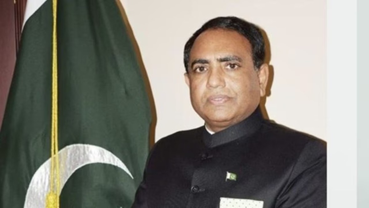 Pakistan diplomat deported over ‘controversial visa reference ...