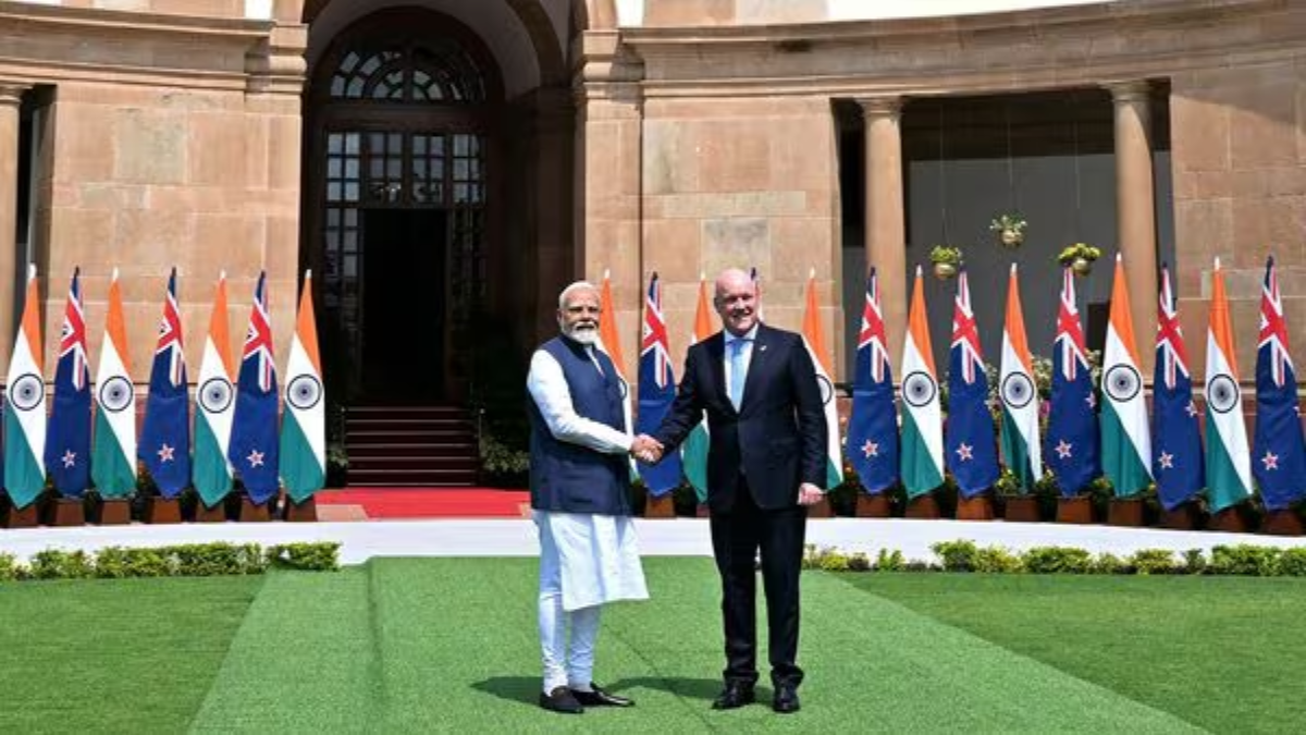PM Modi meets New Zealand PM Christopher Luxon to strengthen bilateral ties - India News | The ...