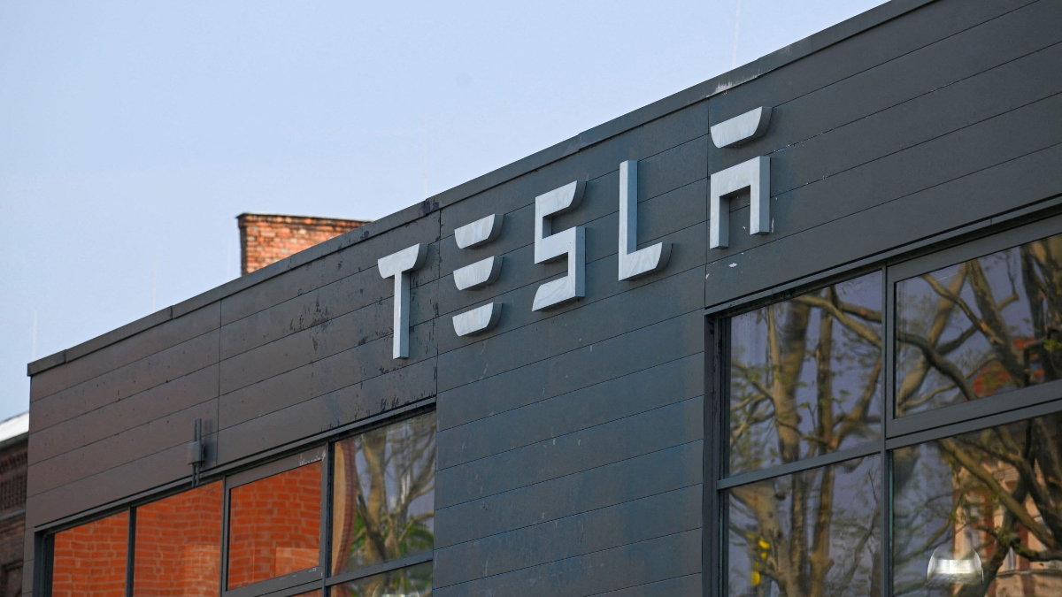Tesla gears up for India launch, leases new Mumbai office - Car News ...