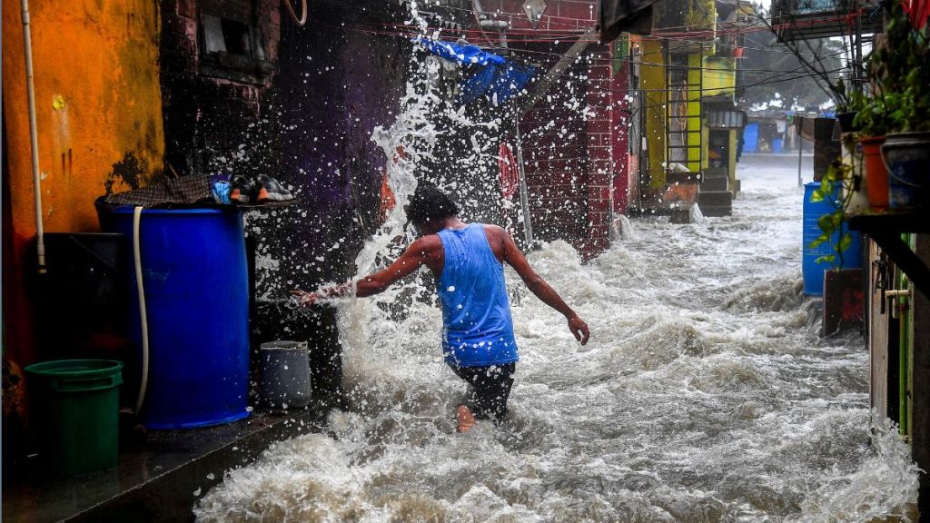 Heavy rains in Mumbai again? Check out IMD's weather forecast for today - India News | The ...
