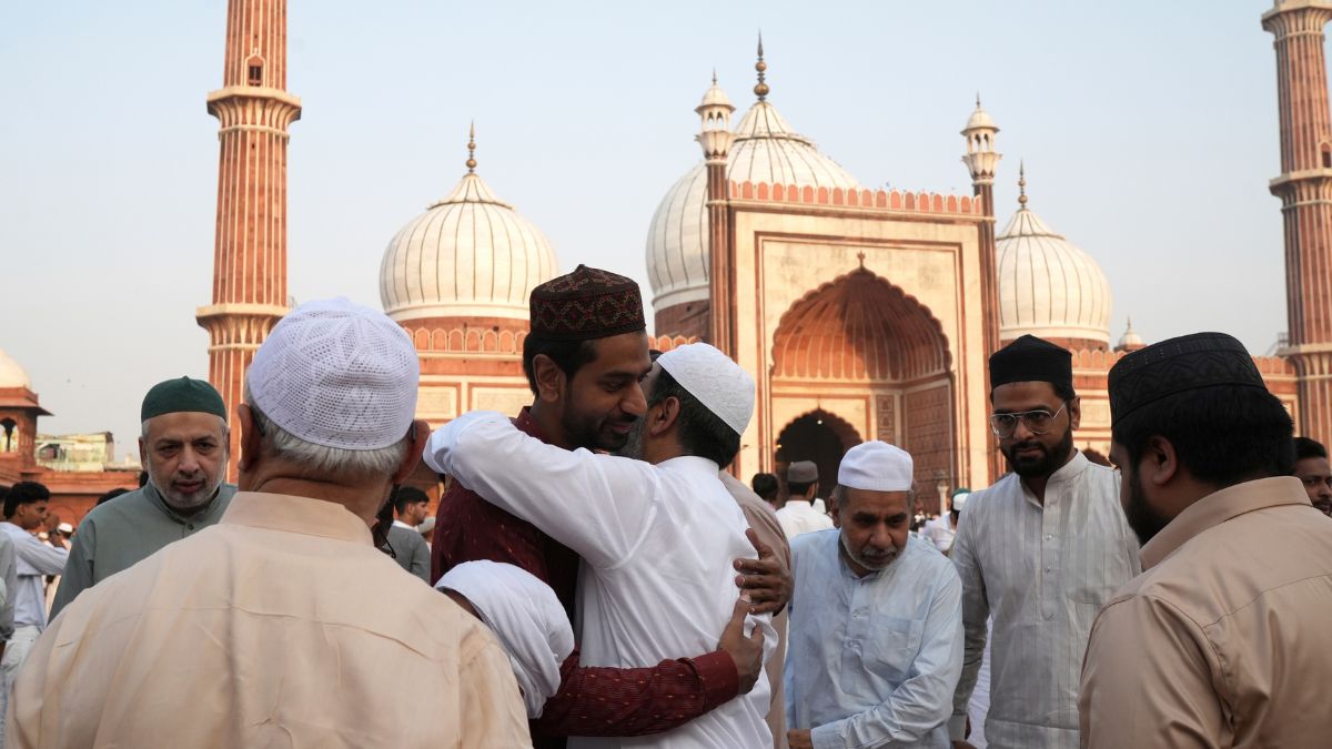 Eid-ul-adha moon sighting timing live kno when is bakrid chand moon ...