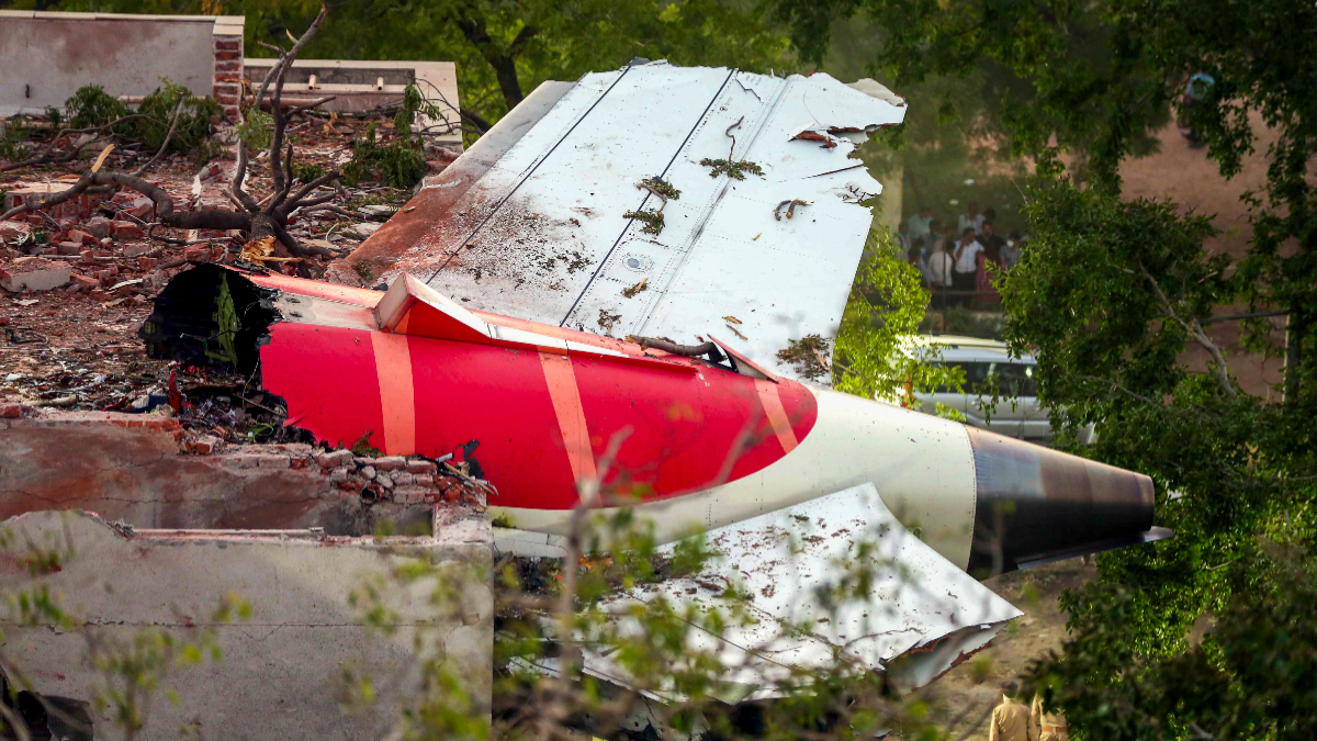How did Air India flight crash? Flaps to landing gear, experts weigh in ...
