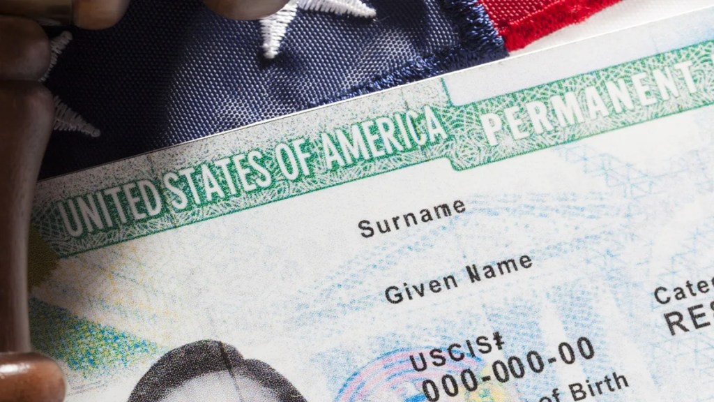 US Green Card: How to renew or replace the permanent resident card ...