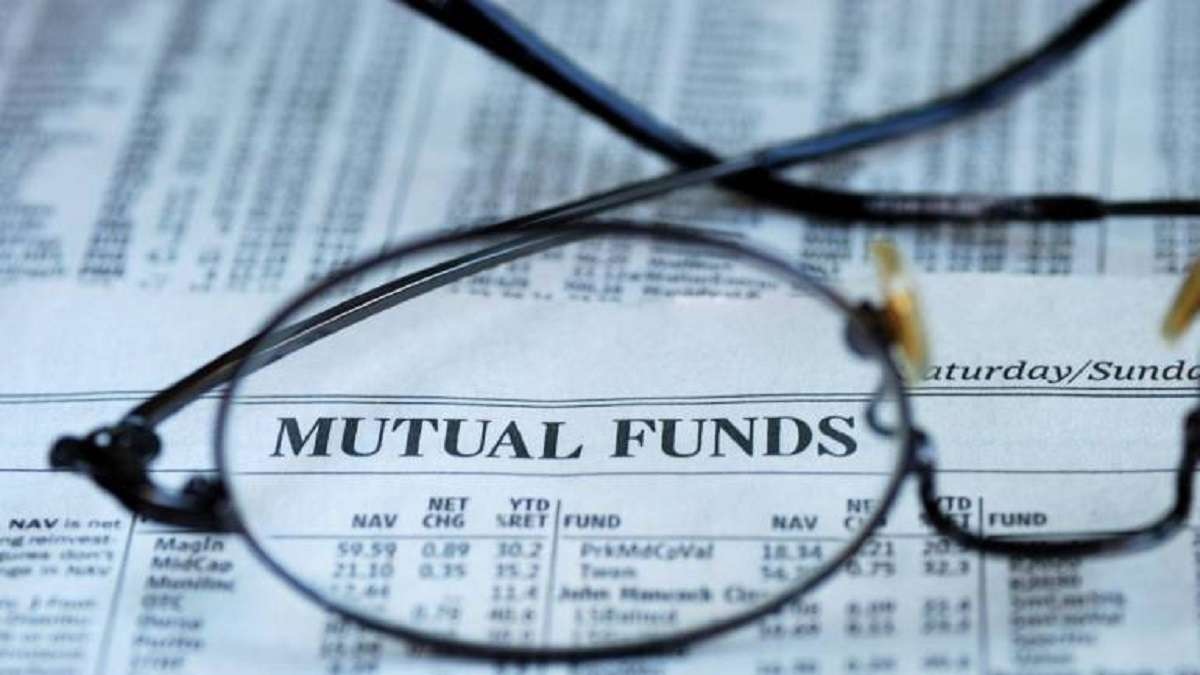 AIFs, wealth managers rush to get MFs licences - Mutual Funds News ...
