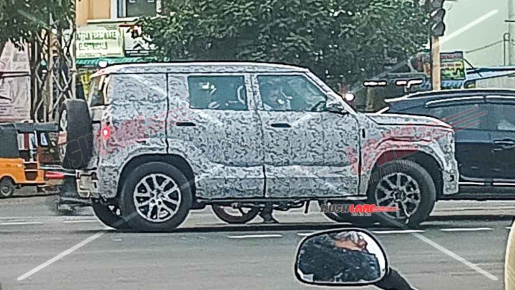New-gen Mahindra Bolero Neo spotted testing, side profile revealed ...