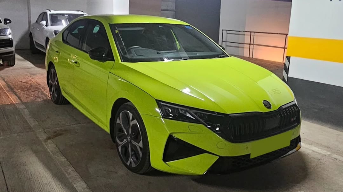 New Skoda Octavia vRS spotted in India for first time ahead of launch ...