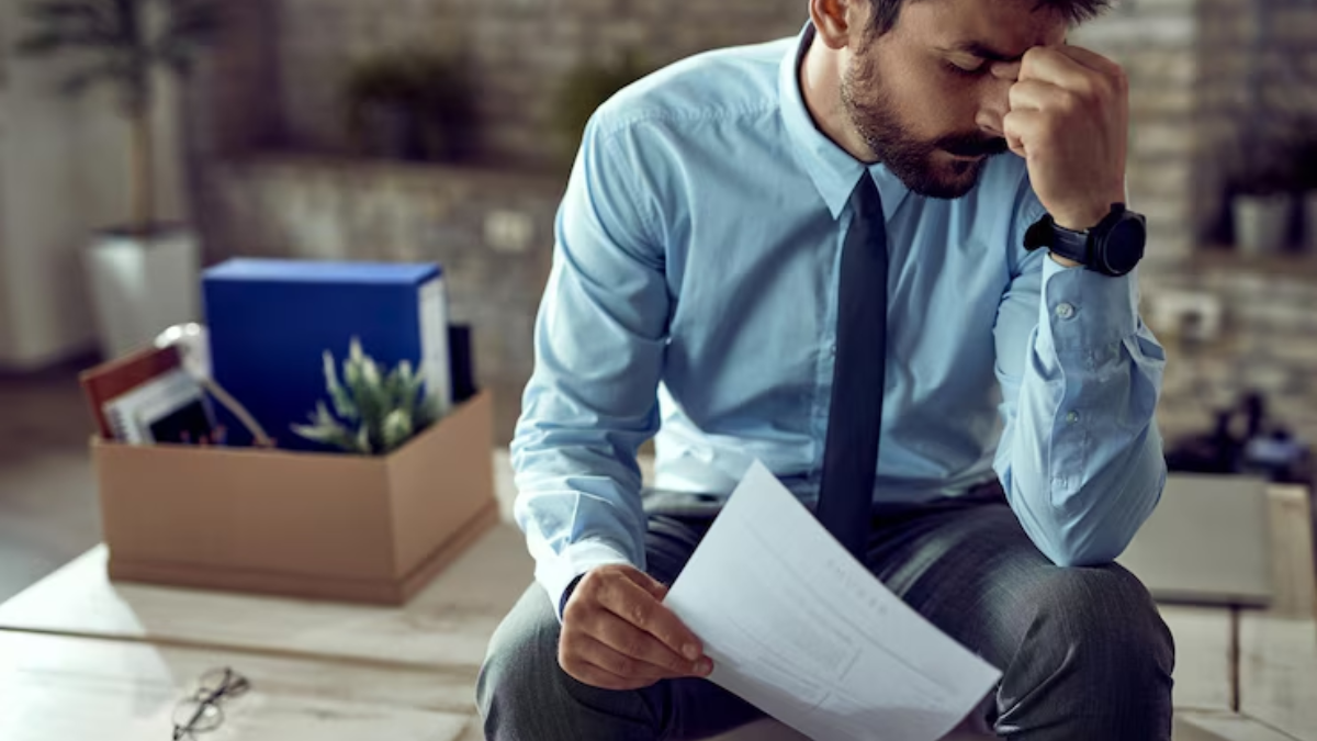 US unemployment claims rise to highest in eight months; signs of stress ...