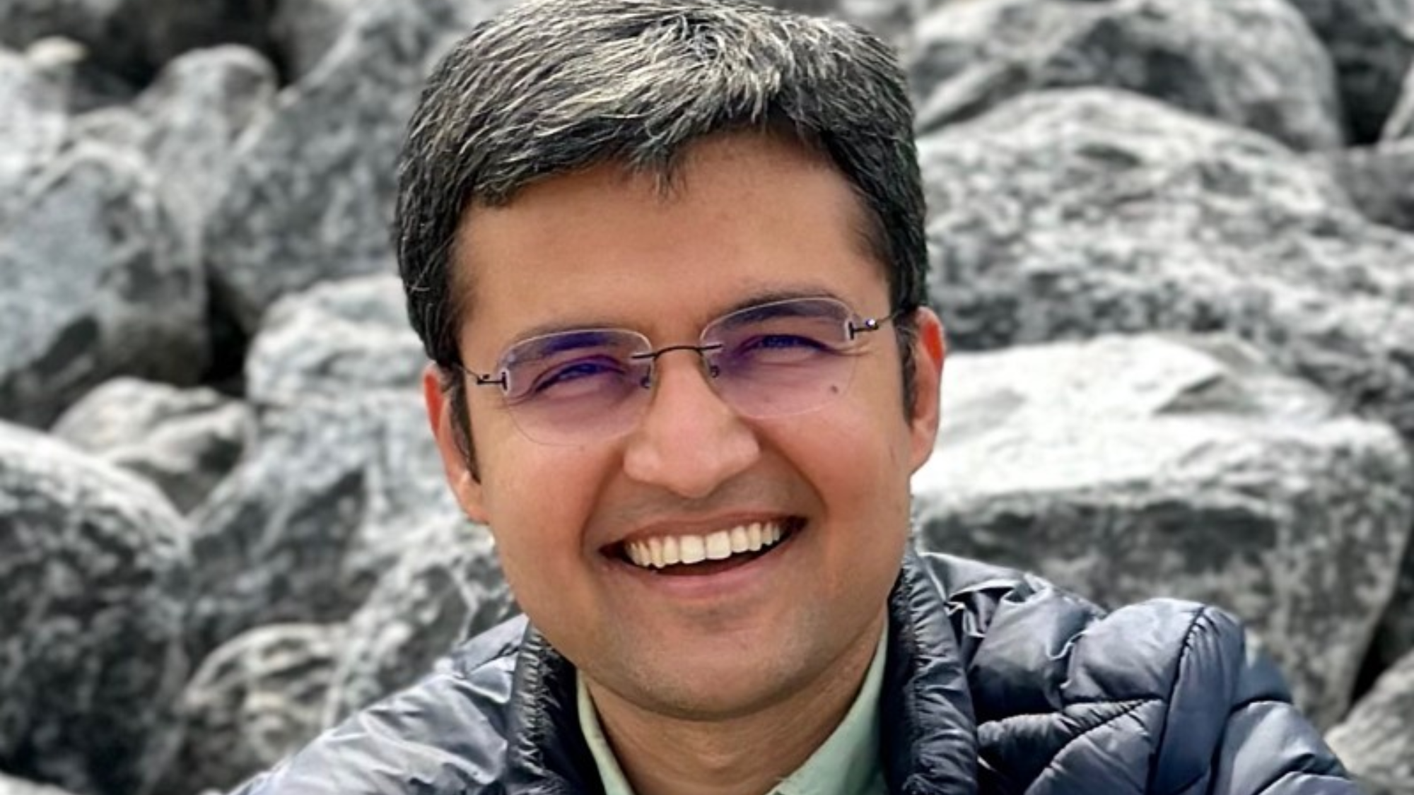 IAS officer, who worked at NITI Aayog, launches his AI startup ...