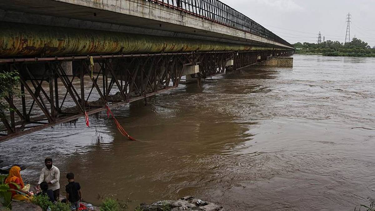 Red alert in Delhi as Yamuna nears danger mark amid heavy rain - India News | The Financial Express