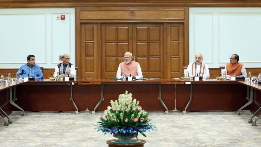 PM Modi to chair key meet with ministers, economists to assess country's economic status today ...